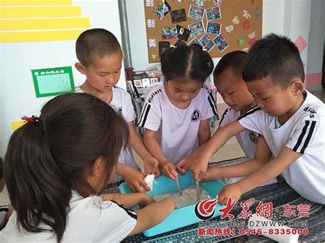 大碼頭鎮中心幼兒園開展「古法造紙」活動 每日頭條