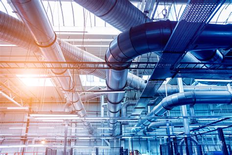 건물의 에어컨 환기 파이프의 배경 엔지니어링 네트워크의 누워 강철에 대한 스톡 사진 및 기타 이미지 강철 공기조화 공장