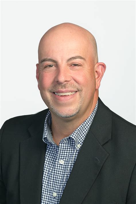 Alejandro Roman Defined Contribution Institutional Investment Association