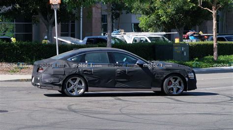 컨셉트카 디자인 적용됐네 제네시스 역대급 스타일 G80 페이스리프트 테스트카 포착