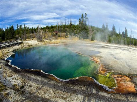 A Foot Poems And Cash Left At Yellowstone Hot Pool National Post