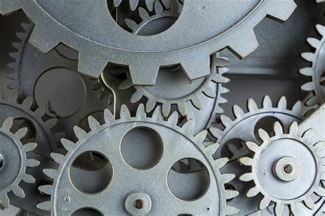 기어 및 톱니와 오래 된 시계 메커니즘의 보기를 닫습니다 성공적인 비즈니스 디자인에 대 한 개념적 사진입니다 포함 하는 공간에