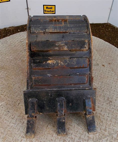 New 16 Bobcat E26 Pin On Mini Excavator Bucket For Sale