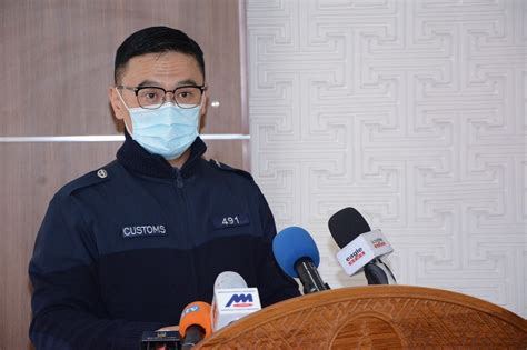 Гаалийн байгууллага өнгөрсөн сард 37 8 сая төгрөгийн үнэ бүхий алт үнэт металлыг түр хураажээ