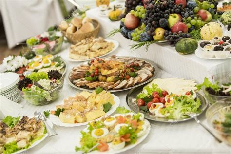 Фото с едой на столе как называется