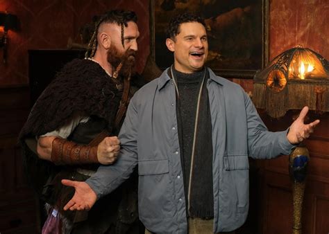 Ghosts Issacs Book S02e16 2023 Čsfd Cz