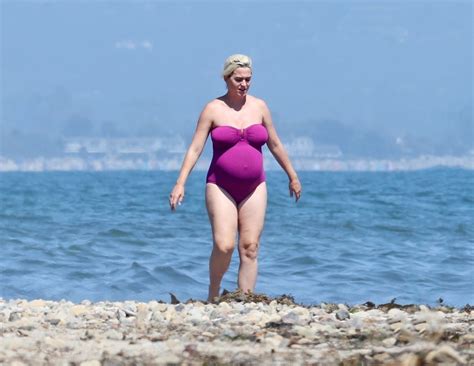 Katy Perry In A Sexy Bikini On The Beach While Pregnant 52 Photos