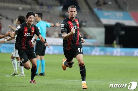 사진 선제골 일류첸코 머니S