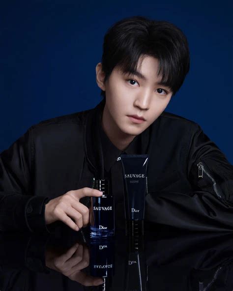 王俊凯帅气代言海报图片王俊凯最新图片 三千图片网