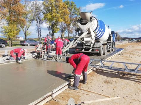 Устройство бетонных тротуаров и пешеходных дорожек