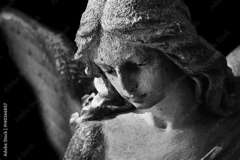 Beautiful Angel Face Sculpture Angel Head Bowed Statue