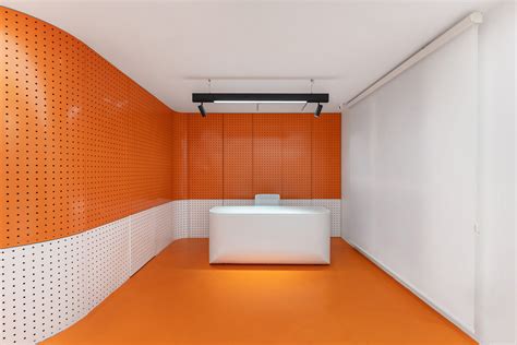 Ermia International Azno Design