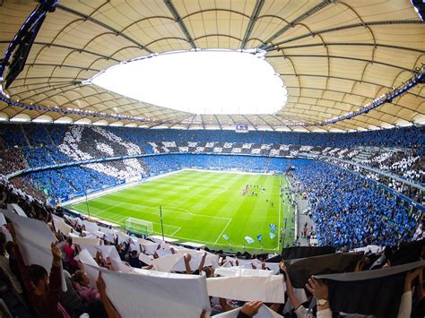 Mehr Als 100 000 Zuschauer Gegen Den Vfb Stuttgart