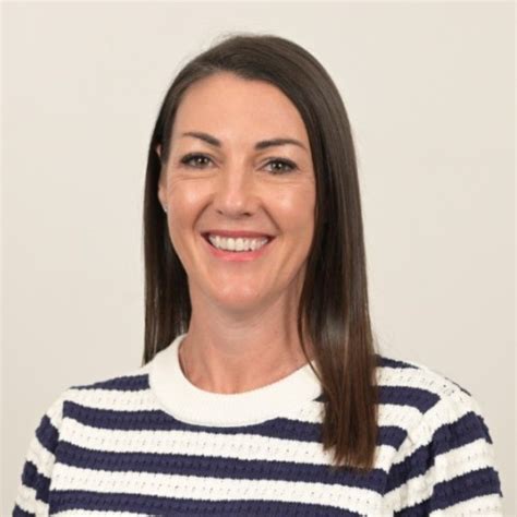 Michaela Francis Executive Director Cfa Societies Australia Linkedin