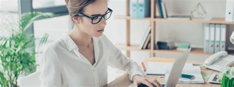 The Cost Of Late Payments For SMEs EzyCollect