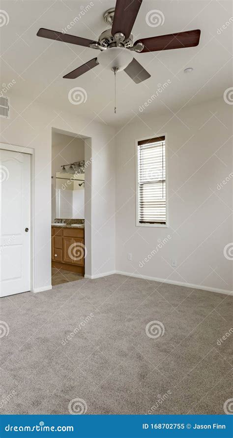 Vertical Master Bedroom With No Furniture Clean Inside Stock Image