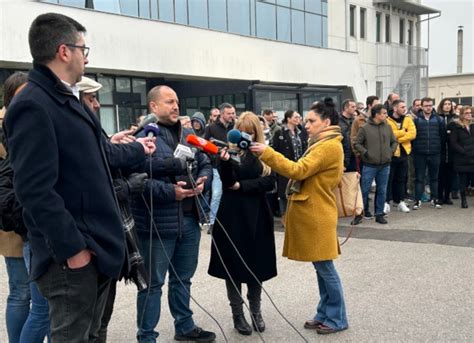 СЕ УШТЕ НЕМА КРИВИЧНИ ЗА НАПАДОТ ВО М НАВ обвинителството ги чека