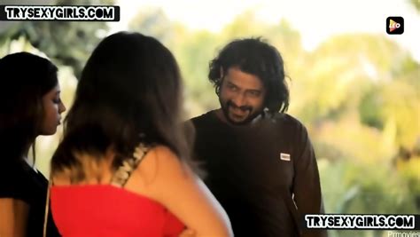 Indian Two College Babes And Two Call Girls Sex