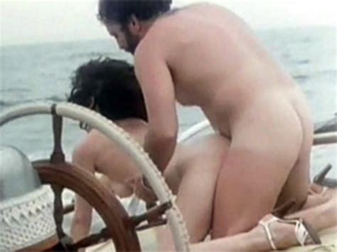 Veronica Hart Sucking And Fucking Guy While On A Sailboa Xxx Dessert