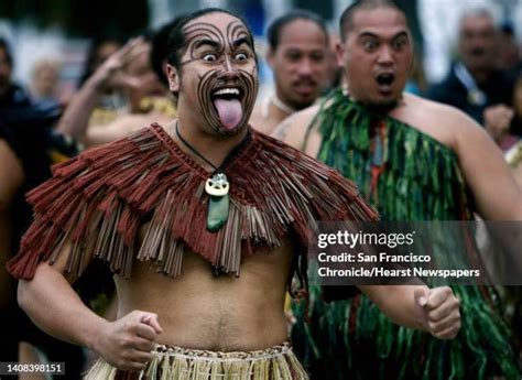 Kapa Haka Maori Photos And Premium High Res Pictures Getty Images