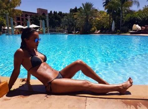 Instgram Alice Belaïdi En Bikini Bella Hadid Pose Toute Nue 27