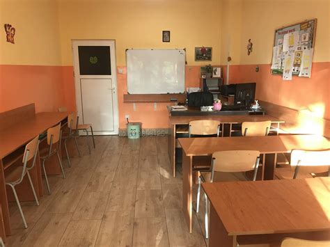 Частни уроци по математика Присъствено при учителя Онлайн дистанционно Математика Уроци