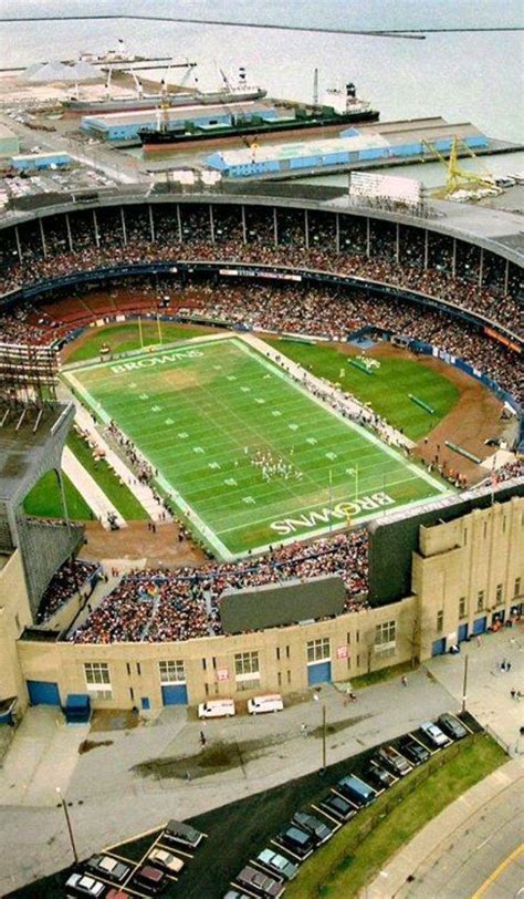 40 Ballparks Ideas To Save Today Baseball Park Ballparks Baseball Stadium And More