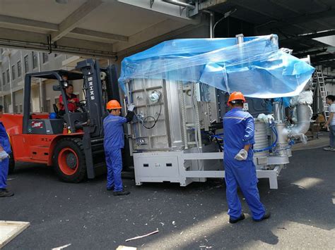 叉车作业现场工程案例无锡市众兴起重运输有限公司