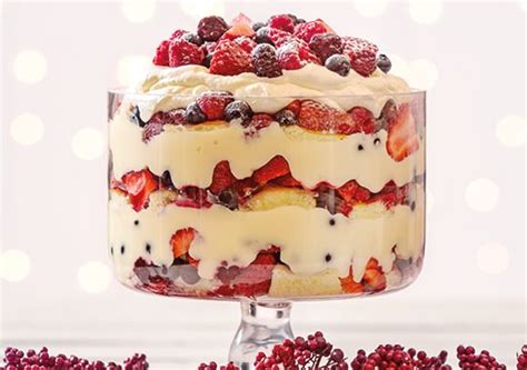 Try This Yummy Summer Berry Trifle With Fresh Berries Layers Of