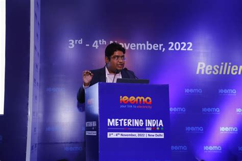 shrinjoy bagchi no linkedin presenting the technical paper on