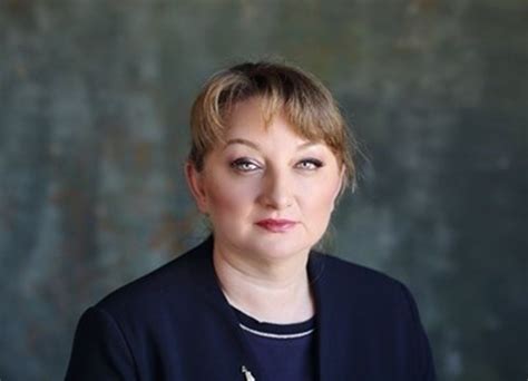 Деница Сачева ГЕРБ СДС и ПП ДБ внасят законопроект за изменение на Семейния кодекс