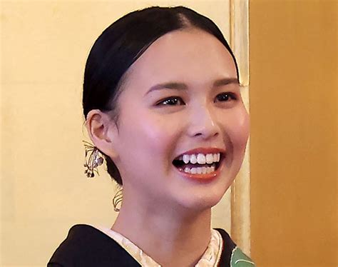 「結構口論になったりする」離婚発表の超人気美人モデル 結婚後に語っていた実業家義父との“バチバチな関係” 女性自身