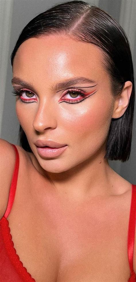 20 Valentines Day Makeup Ideas 2023 Black And Magenta Eye Makeup Look