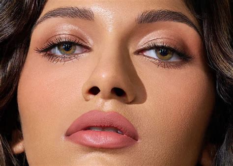 Tips Make Up Wisuda Yang Tahan Lama Dan Flawless Buttonscarves