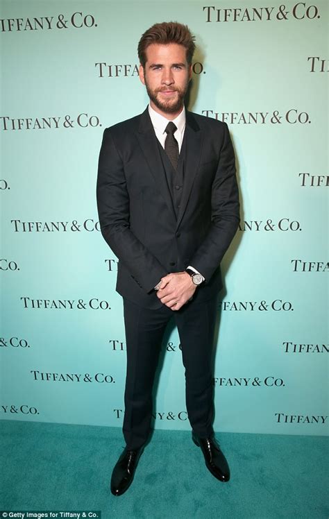 Liam Hemsworth Supports Australias Same Sex Marriage Daily Mail Online