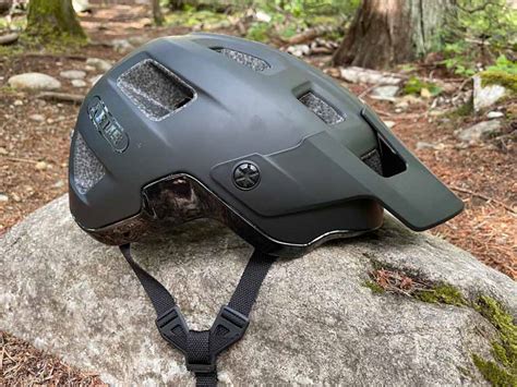 Abus Modrop Quin Smart Mtb Helmet Sends Crash Notifications And Tracks