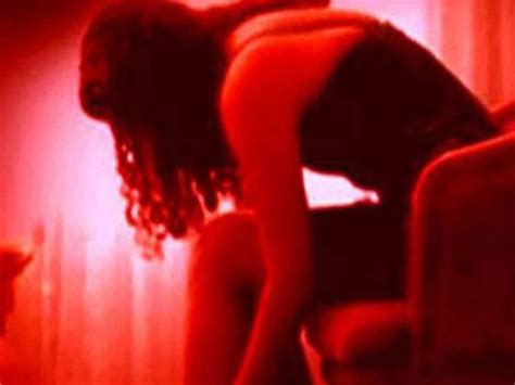 Two Gangs Of Sex Racket Clashed With Each Other Over Call Girl Police Searched 200 Footages