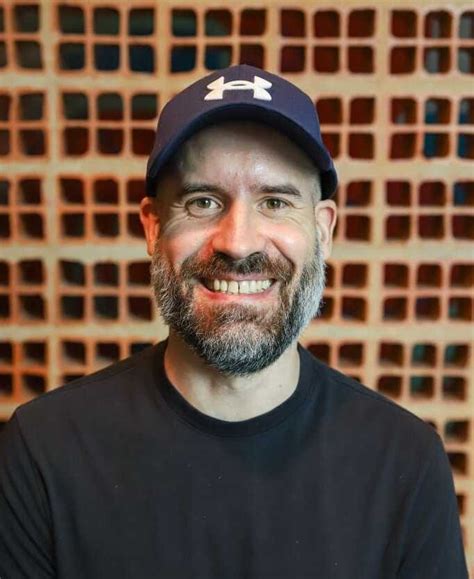 Ansgar Mikel Nell Medium