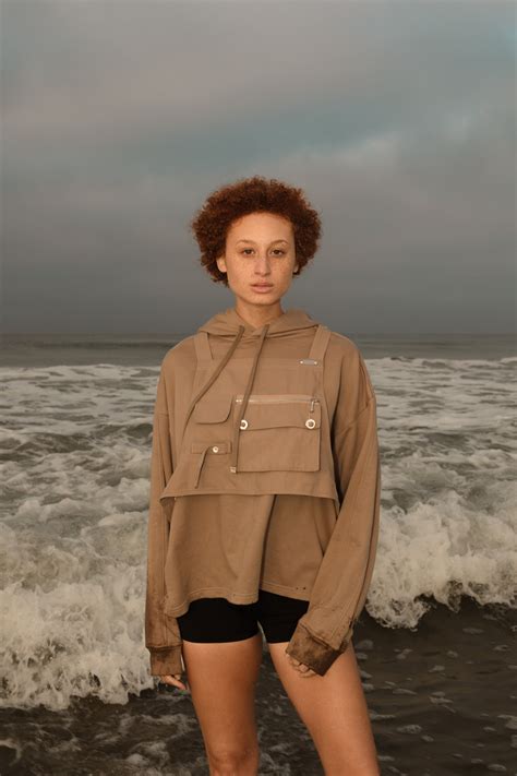 Sarah Gibson — Niche Models And Talent