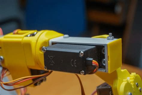 Build An Arduino Robotic Arm With Touchscreen Control Boardor
