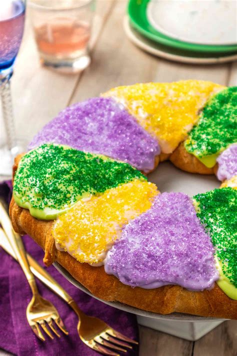 Easy Crescent King Cake Recipe Under 1 Hour
