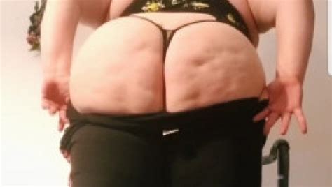 EmmalineKisses BBW Walking On A Treadmill ManyVids