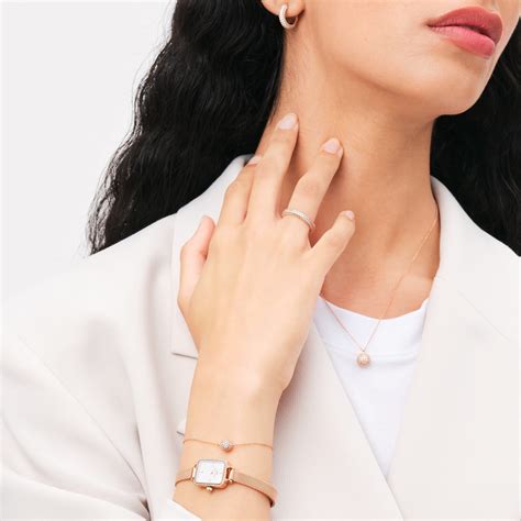Daniel Wellington Watches And Jewelry Online Store