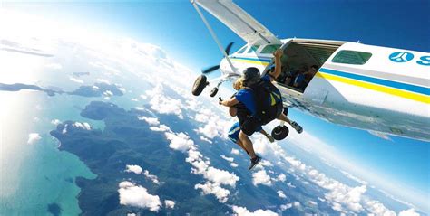 Skydive Airlie Beach Whitsundays Day Tours