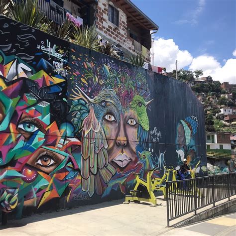 Comuna 13 Graffiti Tour Medellin 2021 Medellín