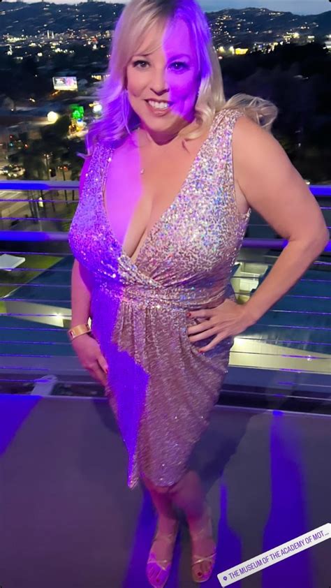 Wendy Gillette Cbs News R Curvynewswomen