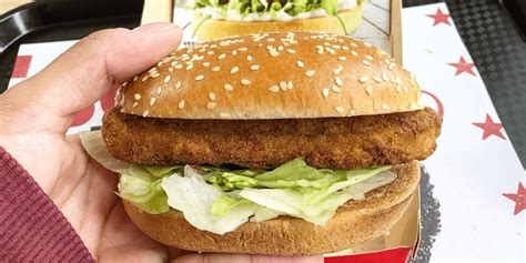 Kfc Vegan Burger Sells Out Within Four Days Of Launch Totally Vegan Buzz