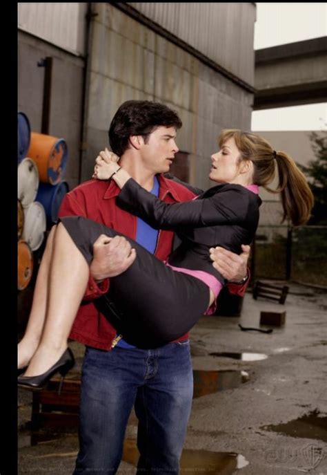 I Love It When Clark Saves Lois Smallville Smallville Lois And