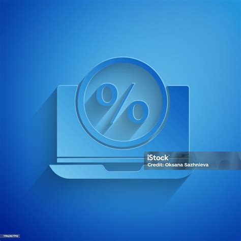 종이 잘라 백분율 기호 할인 및 노트북 아이콘 파란색 배경에 격리 판매 비율 가격 레이블 태그 종이 아트 스타일입니다 벡터 일러스트레이션 개념에 대한 스톡 벡터 아트 및