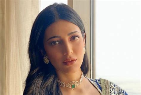 Shruti Hassan Without Makeup Saubhaya Makeup